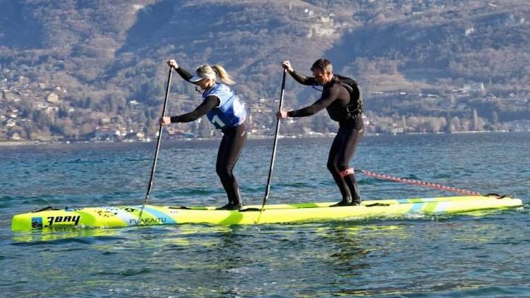 SUP Tandem : Quand le Stand Up Paddle devient un Sport d’Équipe ...